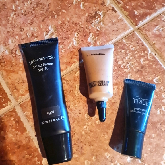MAC True Glo Minerals | Makeup | Mac Cover Up Glo Minerals Tinted Primer True Shadow Primer Set ...